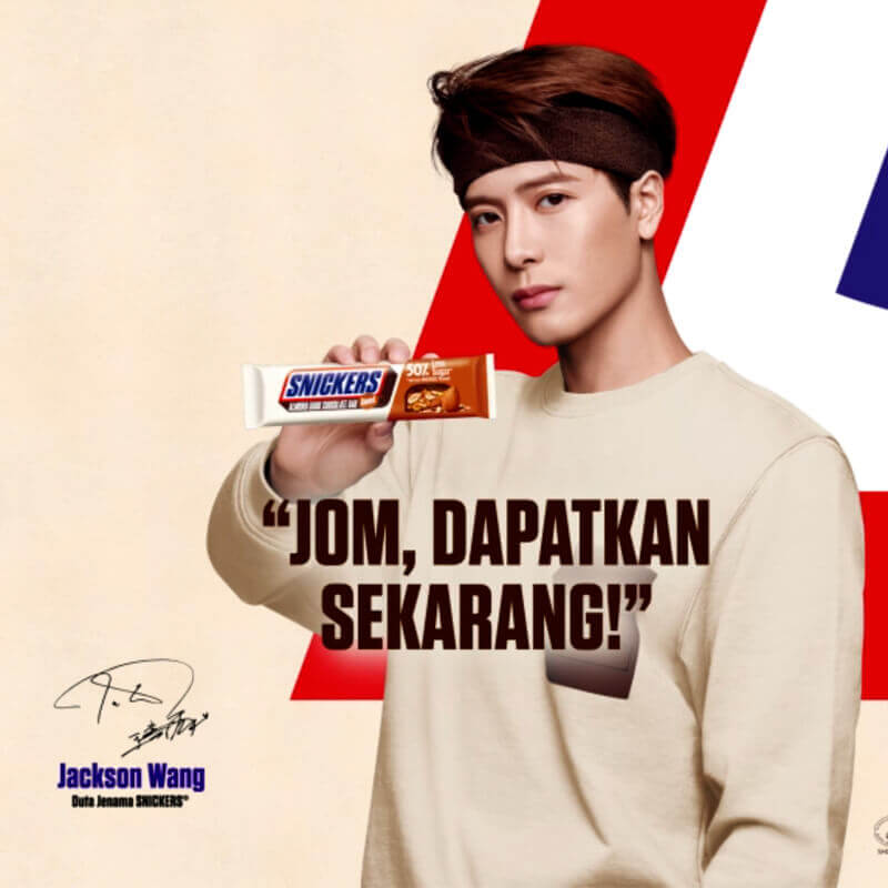 Snickers Almond Dark Chocolate DOOH - IDOTYOU